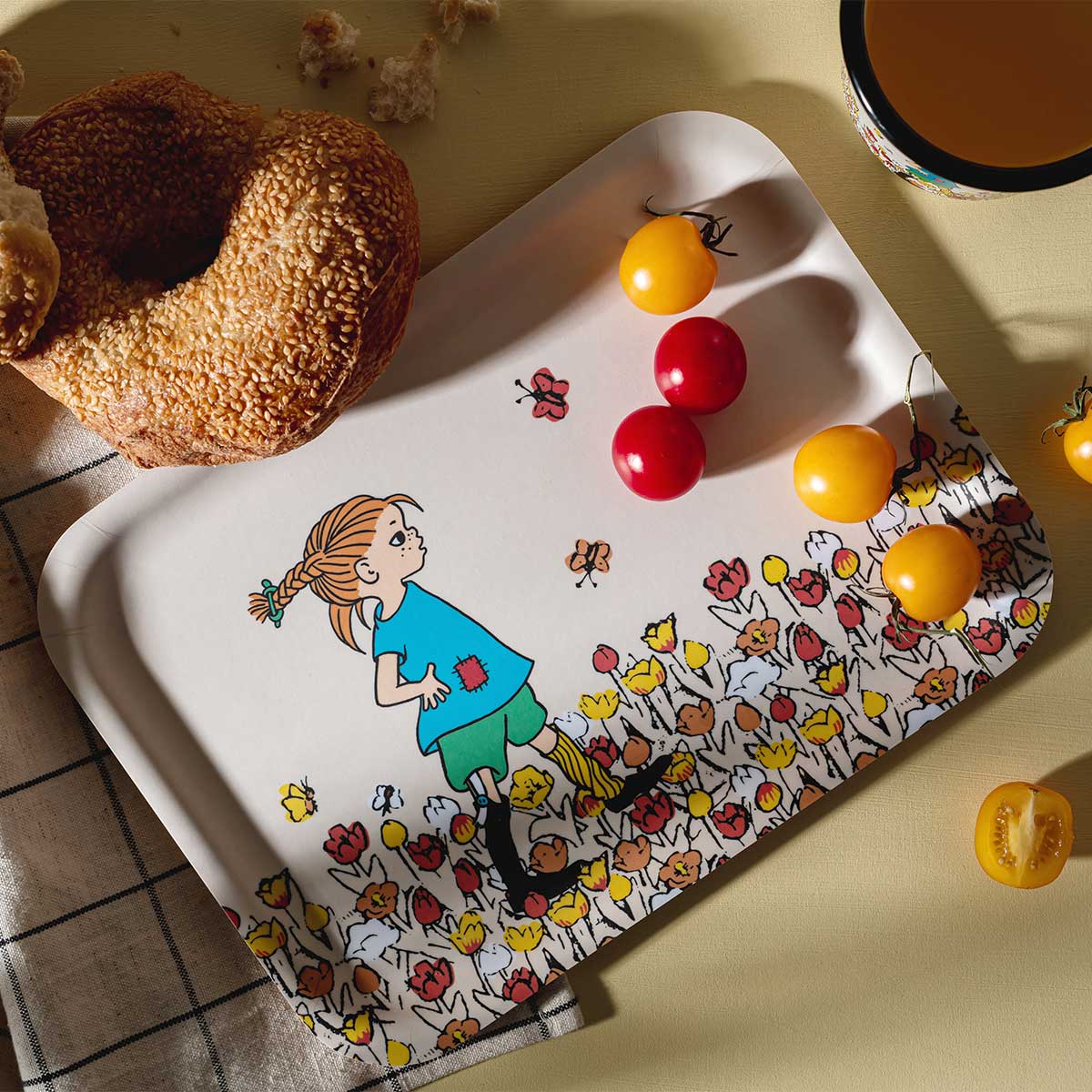 Pippi ピッピ Muurla ムールラ トレイ ( BE MORE PIPPI / 27×20 cm )｜北欧雑貨